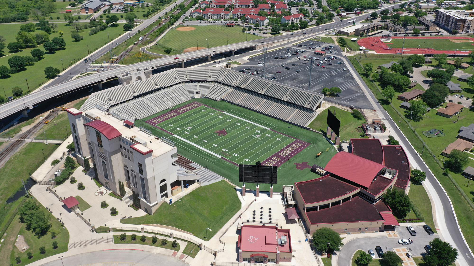 Texas State University - IEC Abroad ศูนย์แนะแนวศึกษาต่อต่างประเทศ